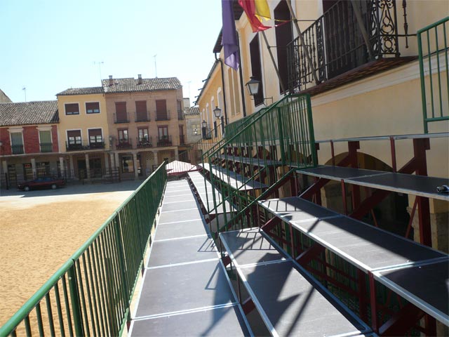 Fabricación de tribunas | Fabricación de gradas y graderíos | Instalación